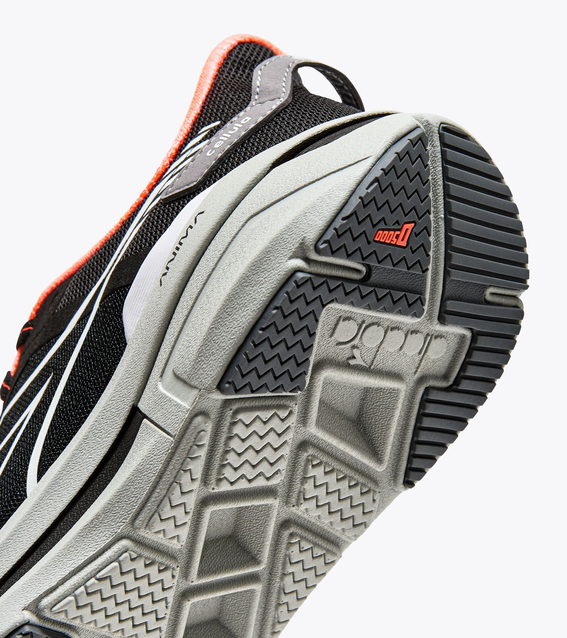 CELLULA W Running shoe - Comfort and stability - Women’s - Diadora ...
