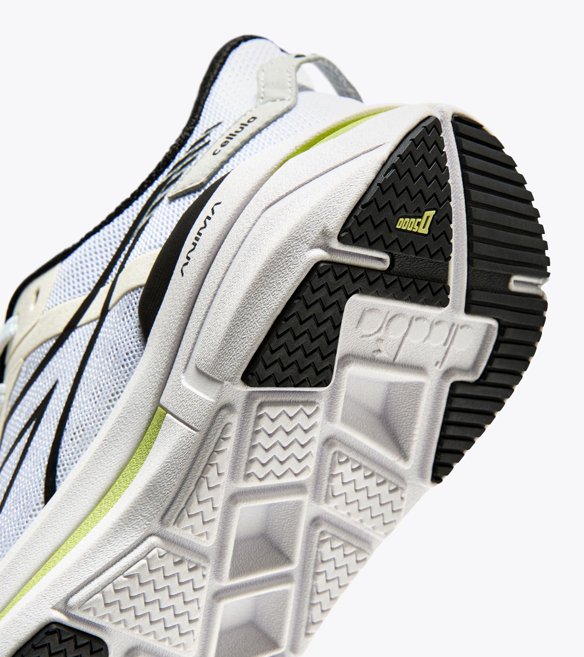 CELLULA W Running shoe - Comfort and stability - Women’s - Diadora ...