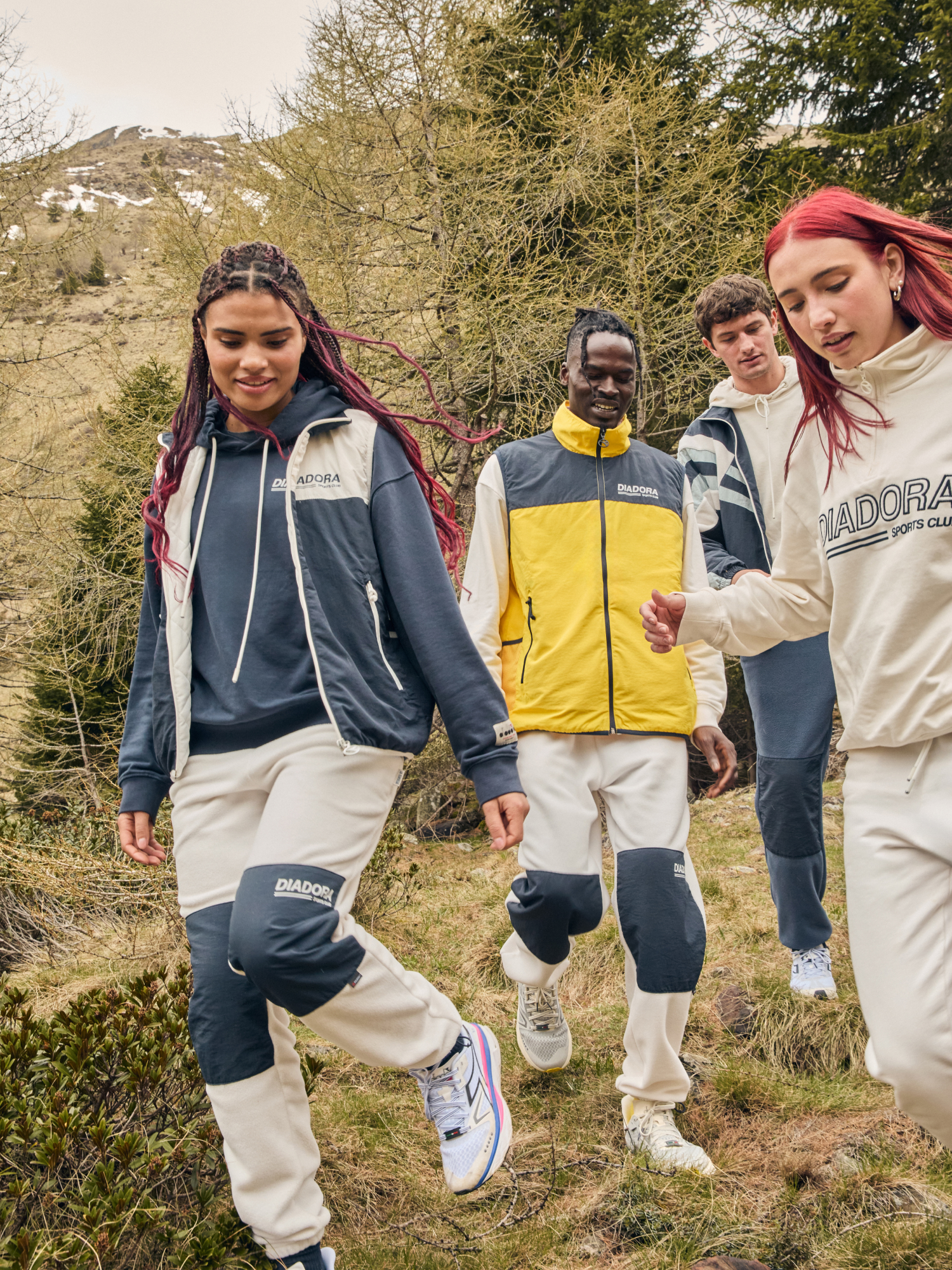 Diadora: Shoes, Clothing and Accessories JP