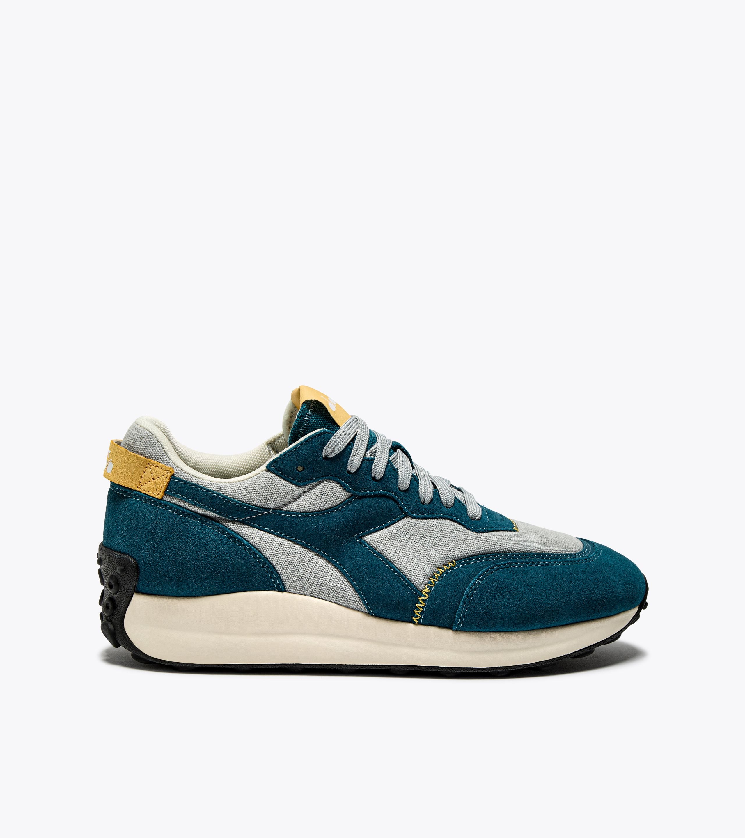 RACE SUEDE SW Sporty sneakers - All-Gender - Diadora Online Store US