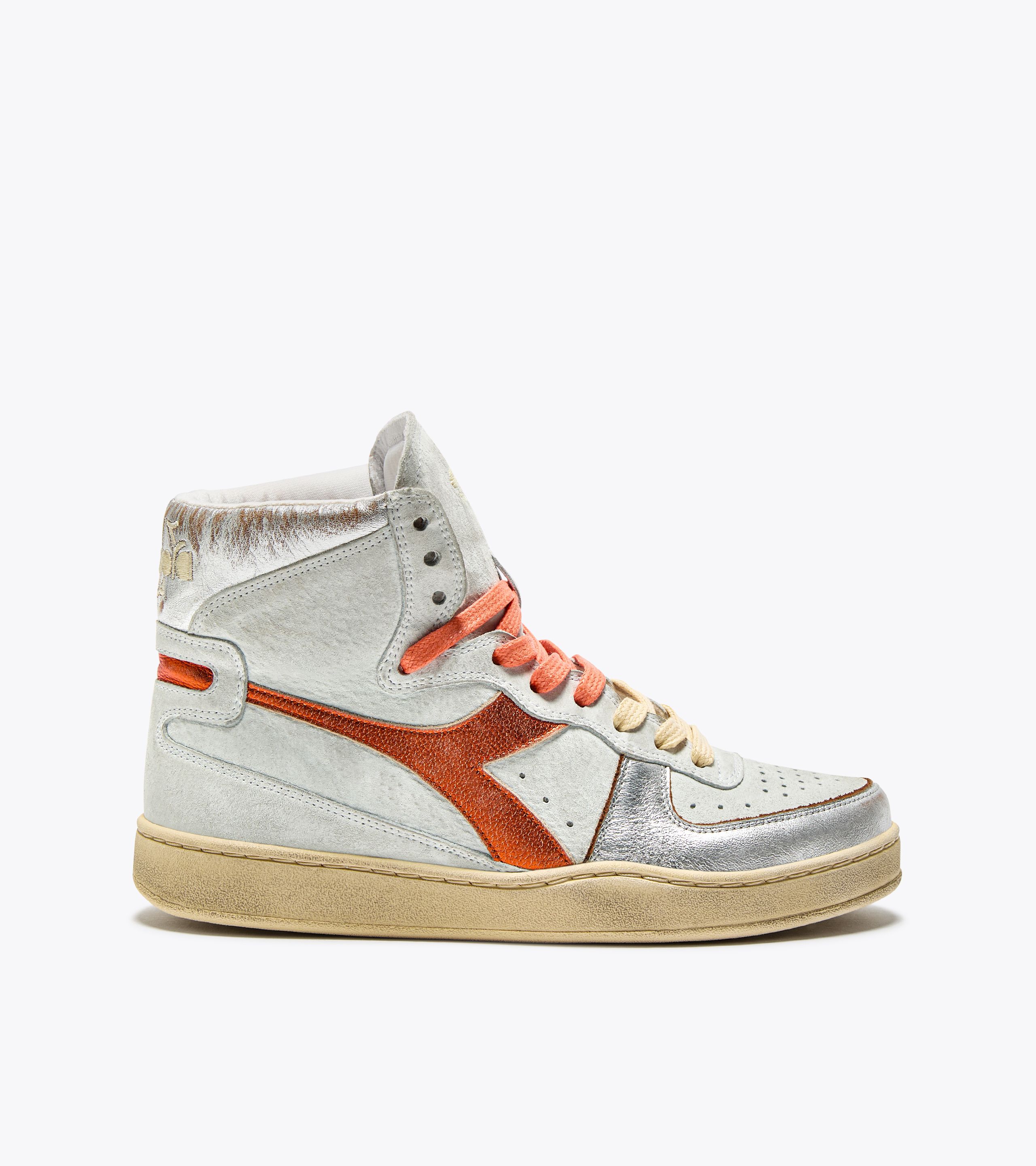 MI BASKET METAL PIGSKIN USED WN Heritage shoe - Women - Diadora Online ...